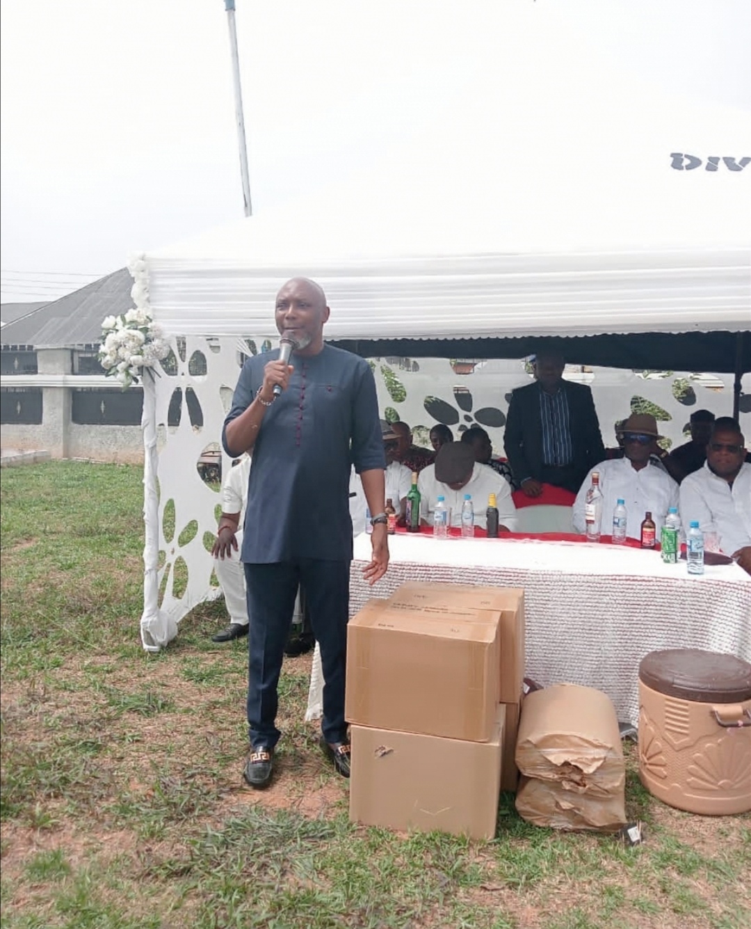 When Akpowowo Hosted His Constituents - The Hill Nigeria